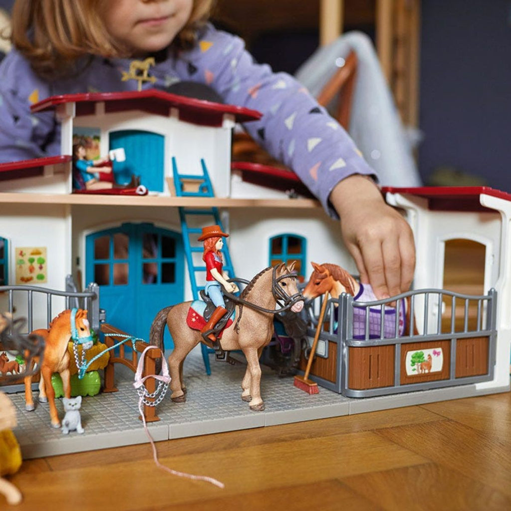 Figurines and Playsets | schleich®